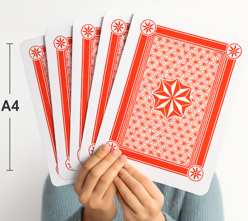 Gigantisk kortlek i A4-format - Köp billigt online hos Varuhus1