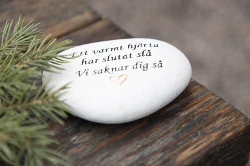 Sten med text - Köp billigt online hos Varuhus1